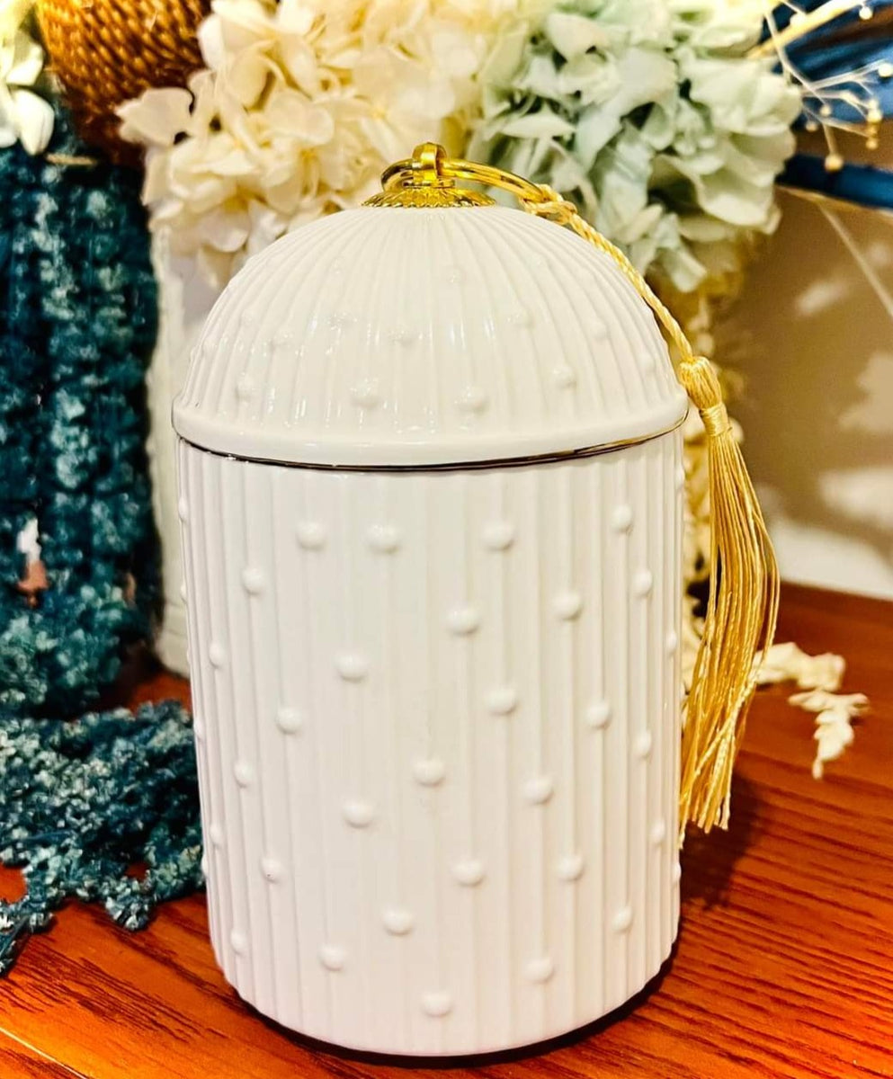 White Embossed Ceramic Vessel with Lid – Wholesale Candela Supplies